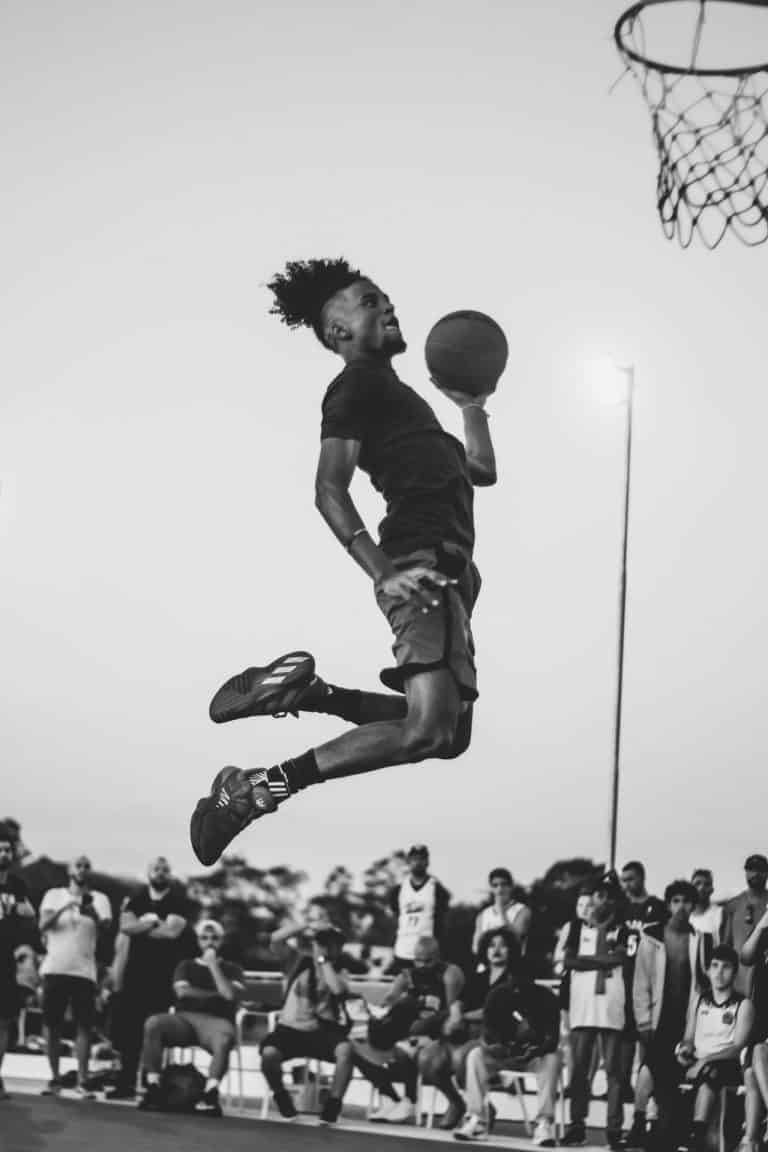 How To Dunk A Basketball (Even If You're Short) [HUGE GUIDE]